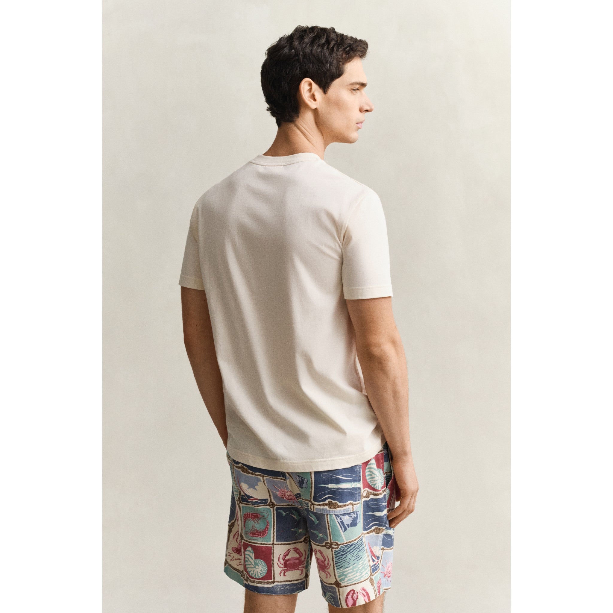 GANT Graphic Crew T-Shirt in Creamed White 2003425 – Jepsons